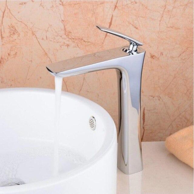 Luxury Golden Finish Washroom Faucet